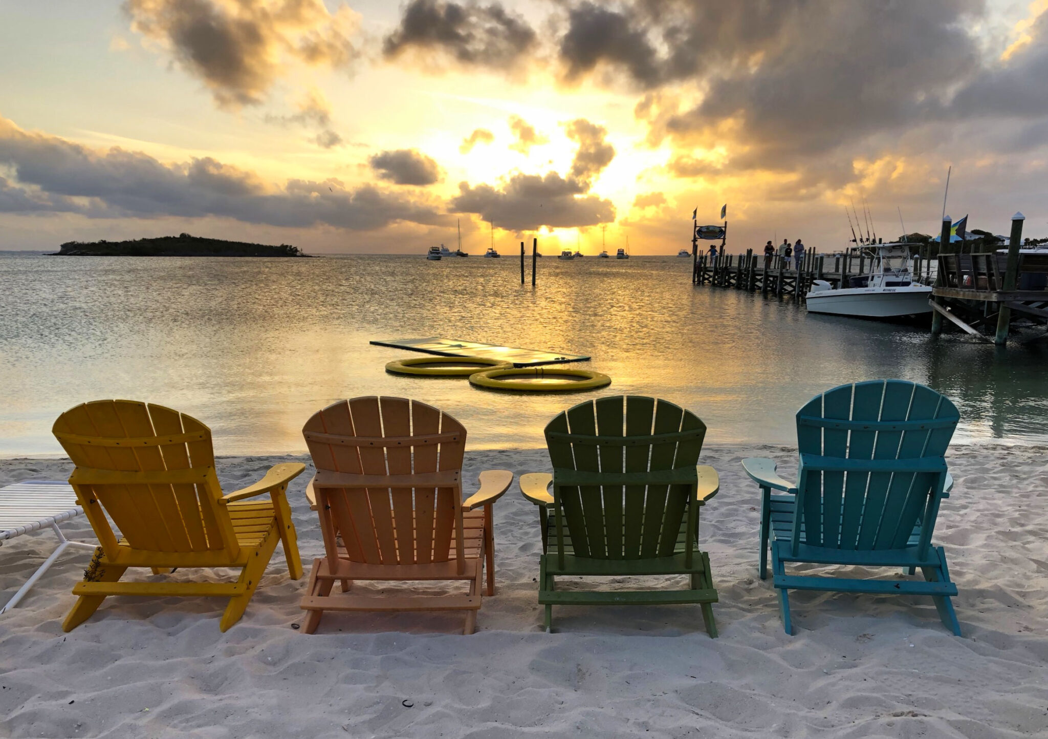 NOFOREIGNLAND – Magazine – Written by cruising sailors